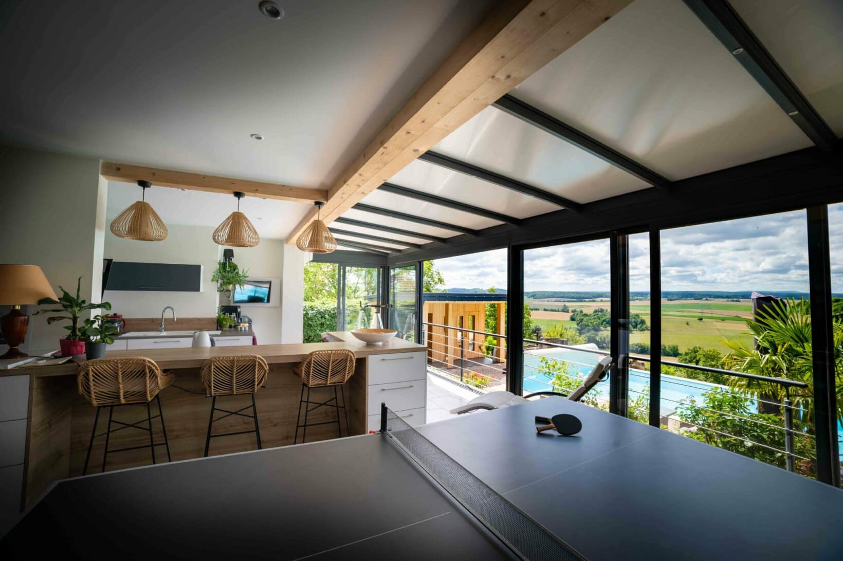 Nos conseils pour aménager une cuisine dans sa véranda - Concept Alu