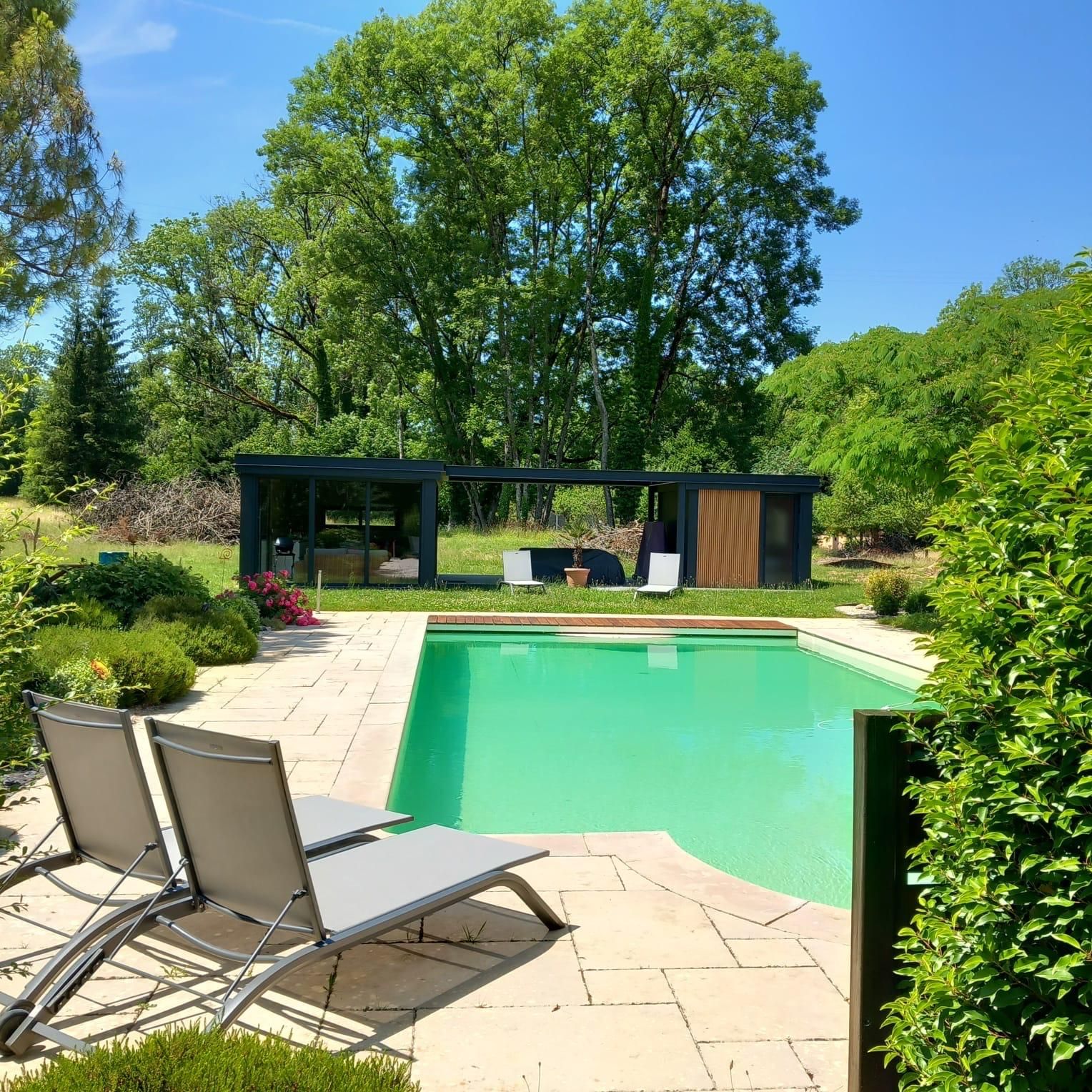 Idées, inspirations d'aménagement pour un pool house | Concept Alu